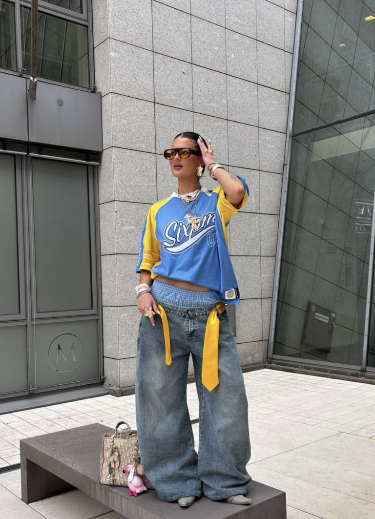 How to Nail Your Y2K Outfits – 15+ Ideas You’ll Love - The Chic Way of Life