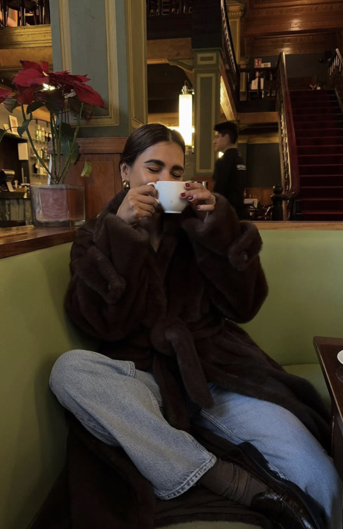 The Faux Fur Coat : Stunning Outfit Ideas You’ll Love - The Chic Way of ...